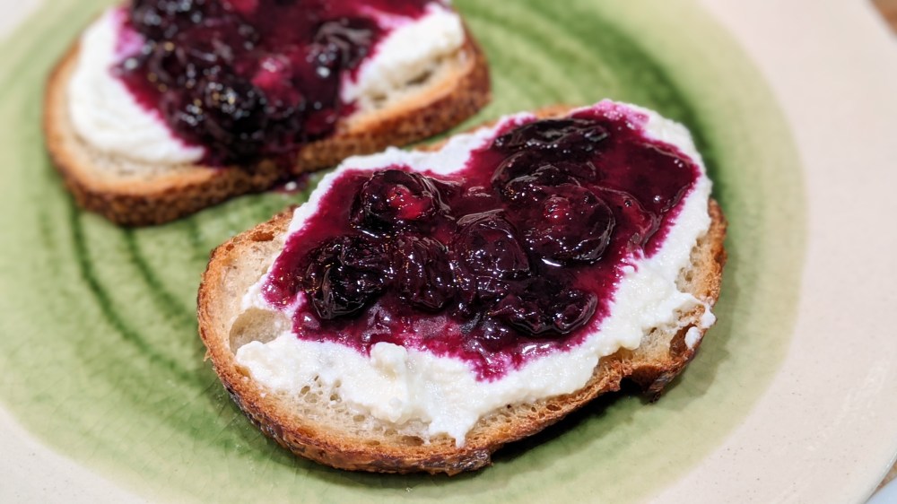 Breakfast Fruit Toast – Sprouting Kitchen
